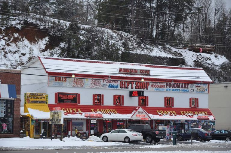 Pigeon Forge Shopping Guide - Best Shopping in Pigeon Forge, TN