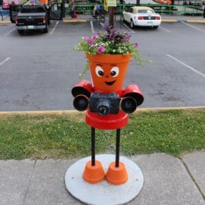 Pigeon Forge Photo Adventure | Take Photos with Your Favorite Planter ...