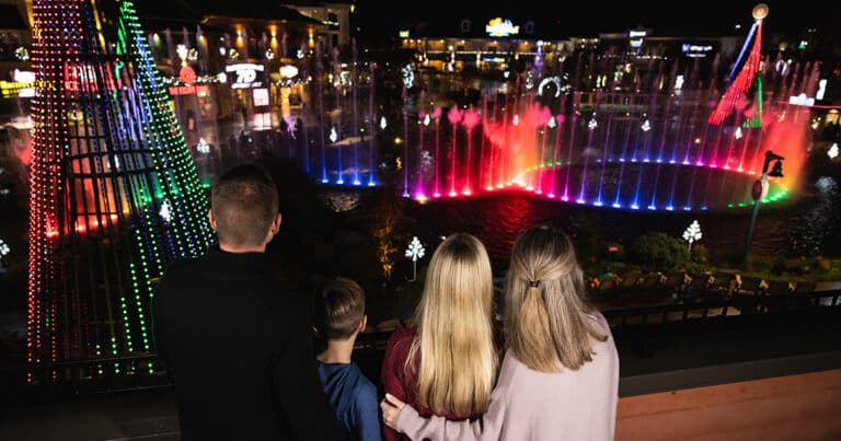 Pigeon Forge Winterfest 2025-2026 | Holiday Lights, Events & Shows