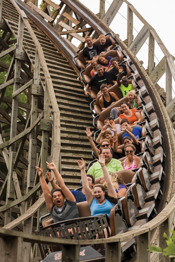 Top Dollywood Rides for Visitors All Ages | My Pigeon Forge