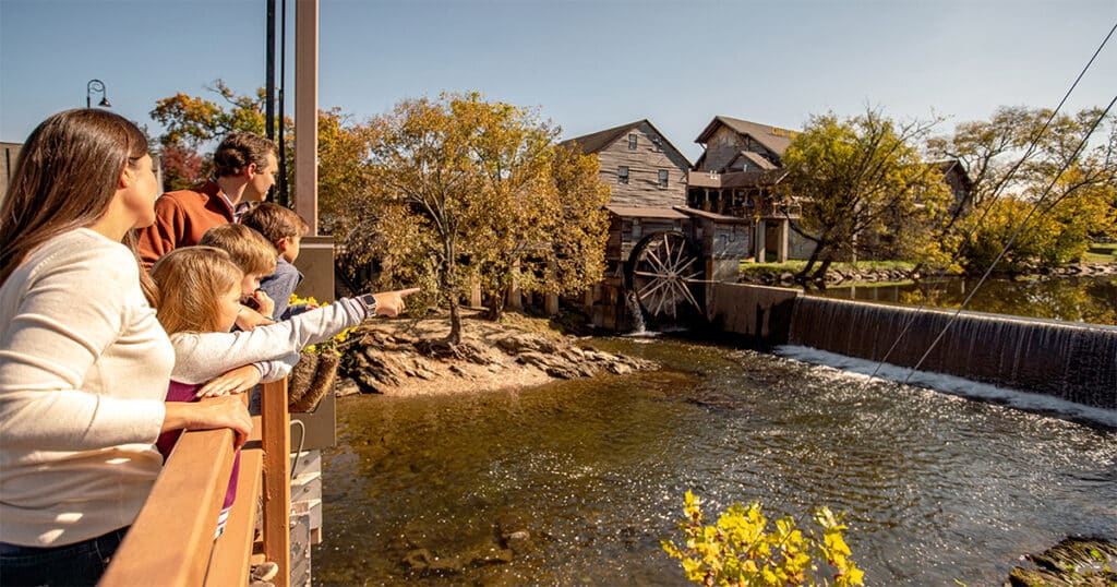 Top 5 Things to Do This Fall in Pigeon Forge, TN | My Pigeon Forge