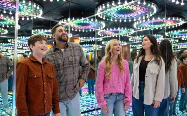 Ripley's Illusion Lab | My Pigeon Forge